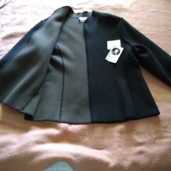 Linda Lundstrom | Jackets & Coats | Pure New Wool Linda Lundstrom ...